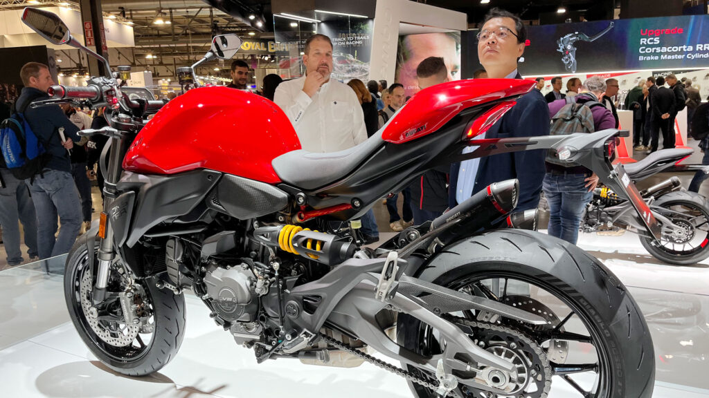 Ducati Monster er lettere, frekkere og morsommere - MC-Messen